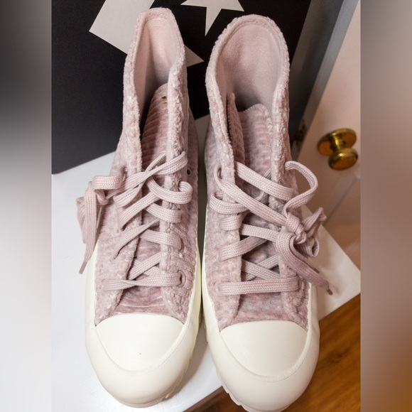 Converse | Shoes | Bnwb Pink Converse With Plush Interior | Poshmark